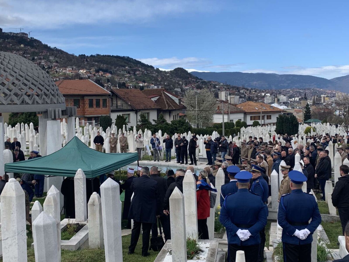 Svečanim aktivnostima obilježen Dan Armije RBiH - Sarajevska sehara