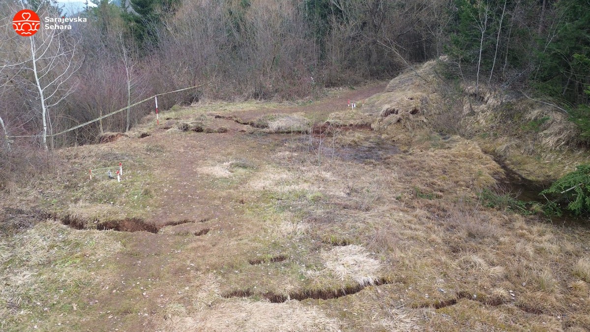 FUCZ: Na lokalitetu "Curine njive" vidljive promjene oblika pukotina ...