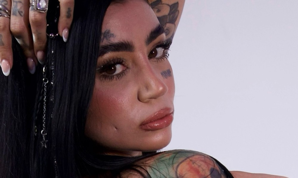Influenserka i pjevačica Ana Barbara preminula nakon plastične ...